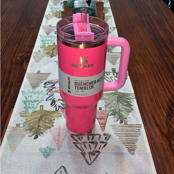 Stanley | Accessories | Nwt Limited Edition Stanley 4 Oz Pink Parade ...